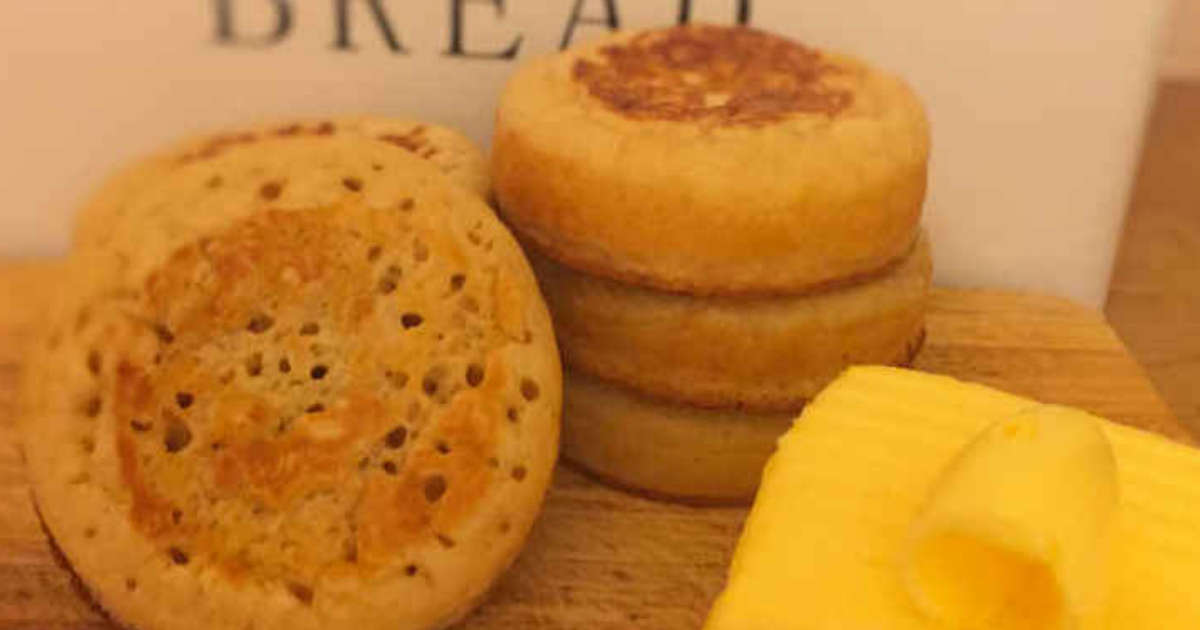 Homemade Crumpets | Crumpet Recipe